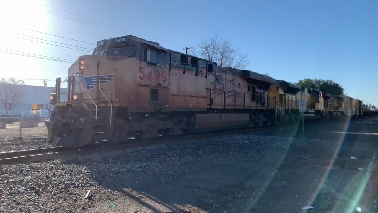 Long Union Pacific Fright Train With Odd Horn. - YouTube