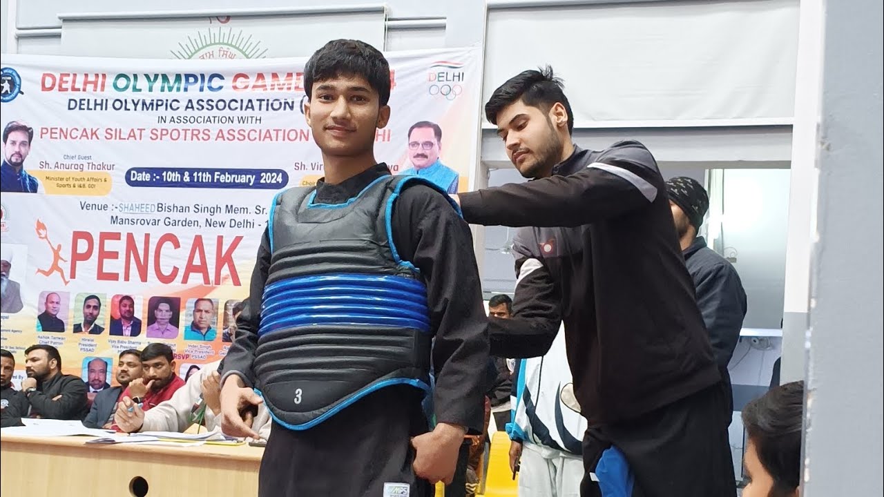 pencak silat fight 🥇red 🔴 corner fight for qualifying - YouTube