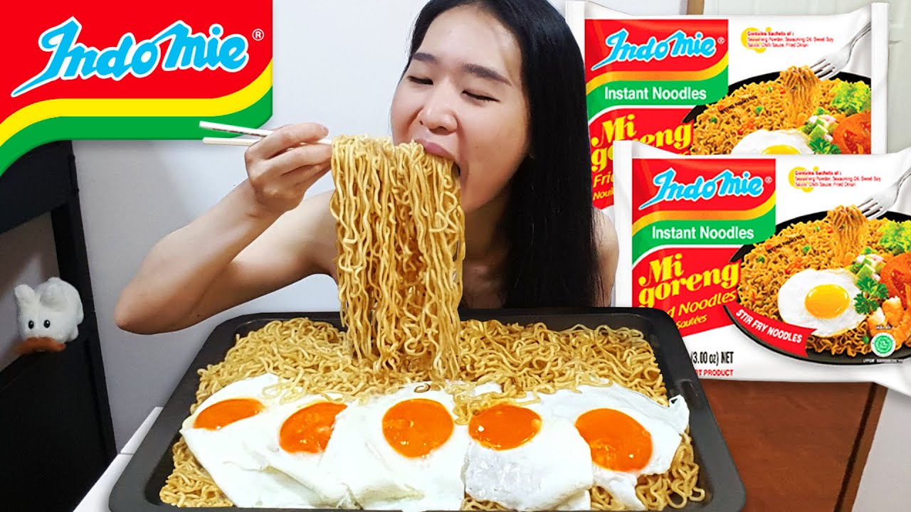 EATING INDOMIE • Mukbang ASMR - YouTube