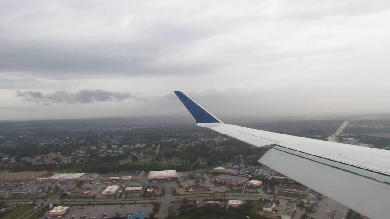Landing in CVG - YouTube