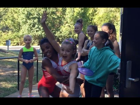 How the Coral Girls Warm Up: Frisbee Golf Style | Gymscool - YouTube