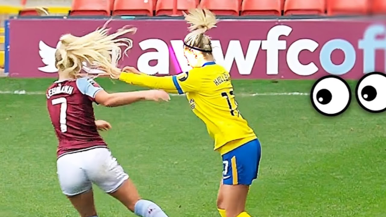 Top 10 Shocking Moments in Women's Football 🔥🔥 - YouTube