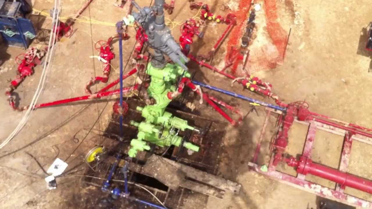 Halliburton Frac Panorama - YouTube