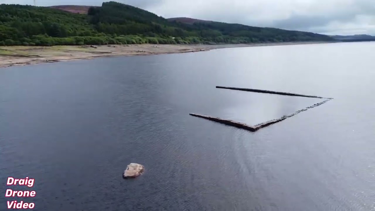 Capel Celyn - Graveyard walls emerge from the waters 2022. 27/8/22 ...