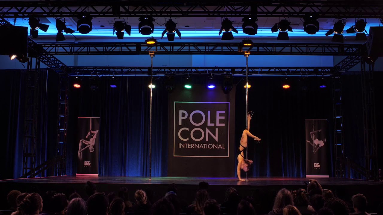Vix Nolan Pole Con 2019 Denver, Colorado - YouTube