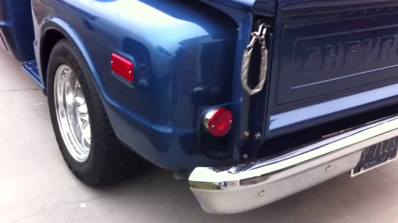 68 C10 Carbed LS1 idle - YouTube