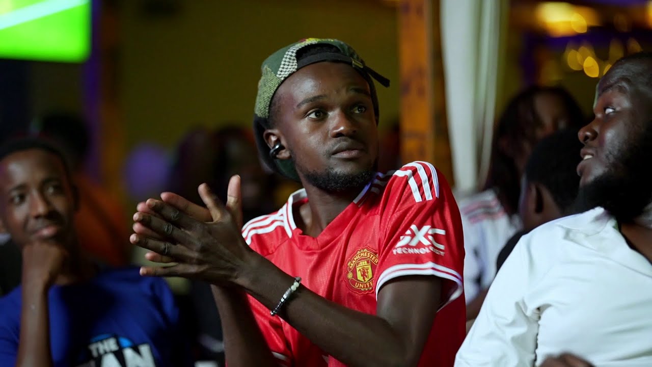 Man United Fan Breaks Down During EUROPA league final !!! | Watch Along ...