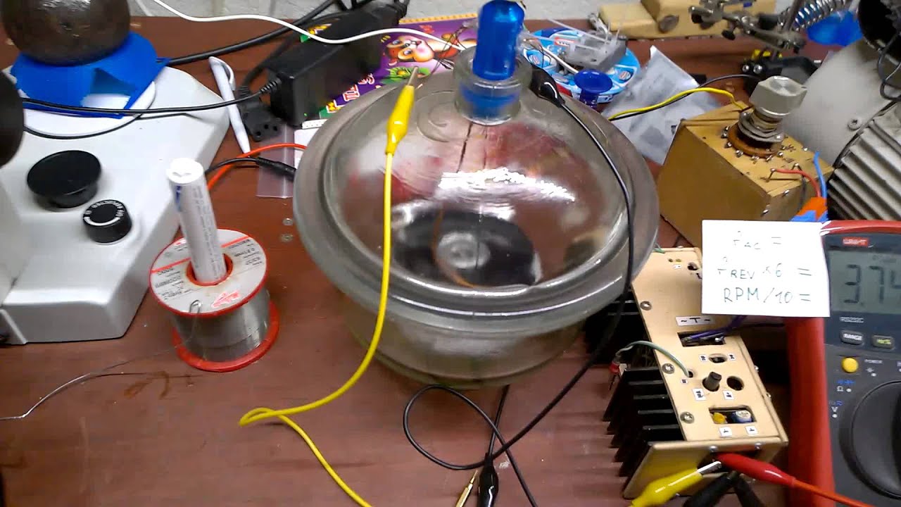 Spinning a floppy disk to 38krpm in vacuum - YouTube