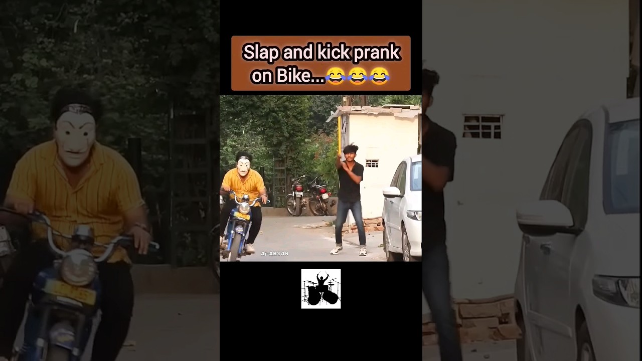 wait for the kick #funny - YouTube