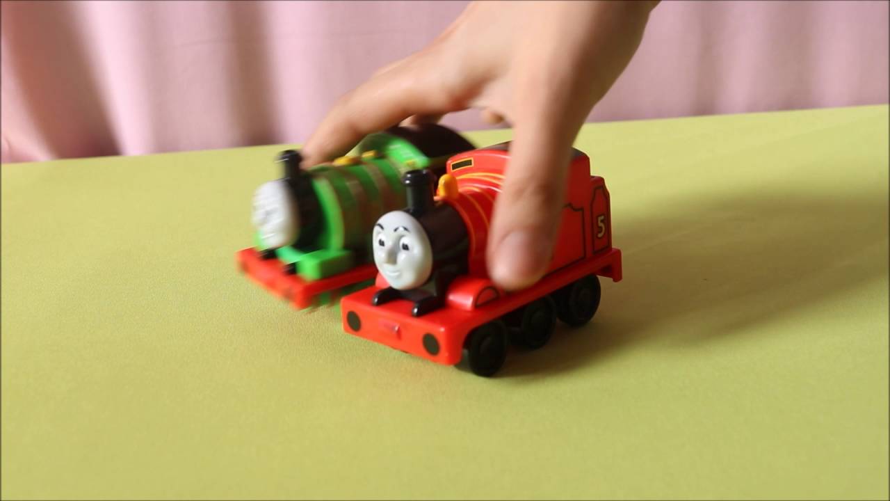 RED Thomas train VS GREEN Thomas train racing, dog toy car racing tiger ...
