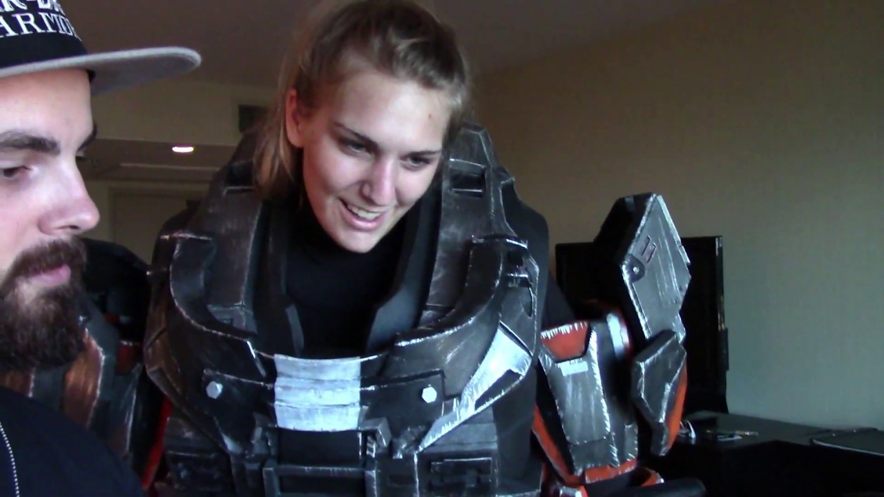 Un-Boxing & Fitting My Halo Armor!!! - YouTube