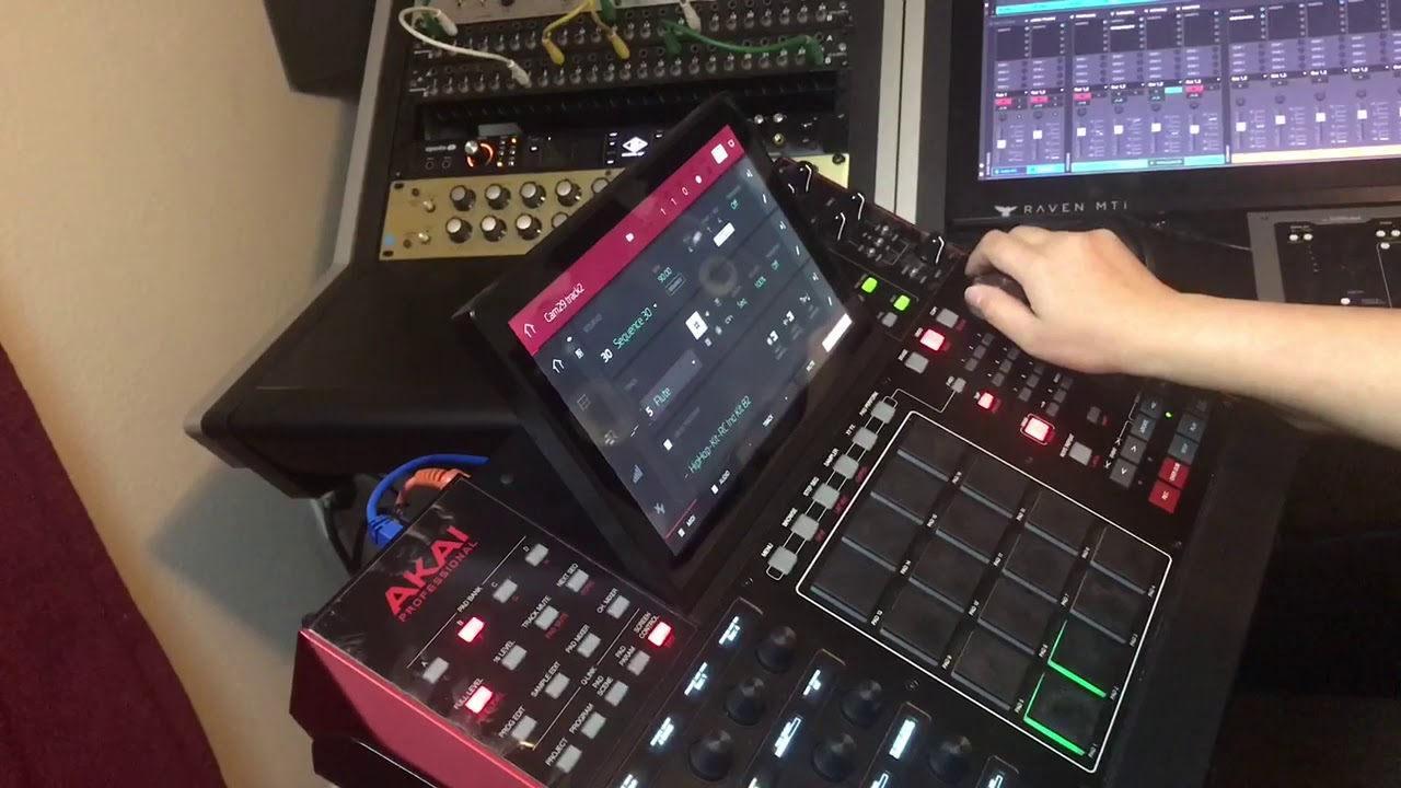 Tracking On The MPC X - YouTube