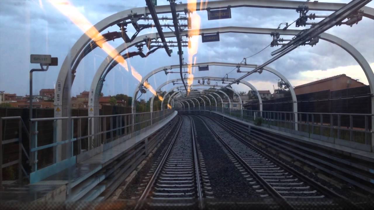 Metro linea C. Roma, Italia - YouTube