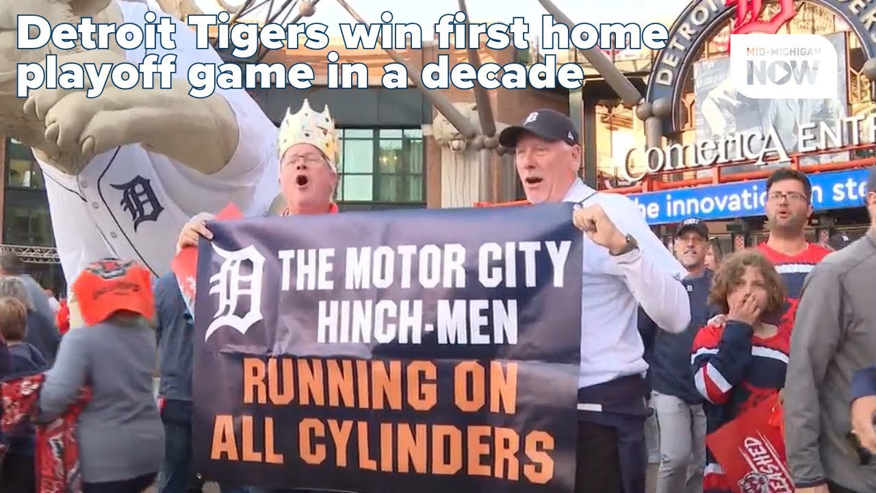 Detroit Tigers win first home playoff game since 2014 - YouTube