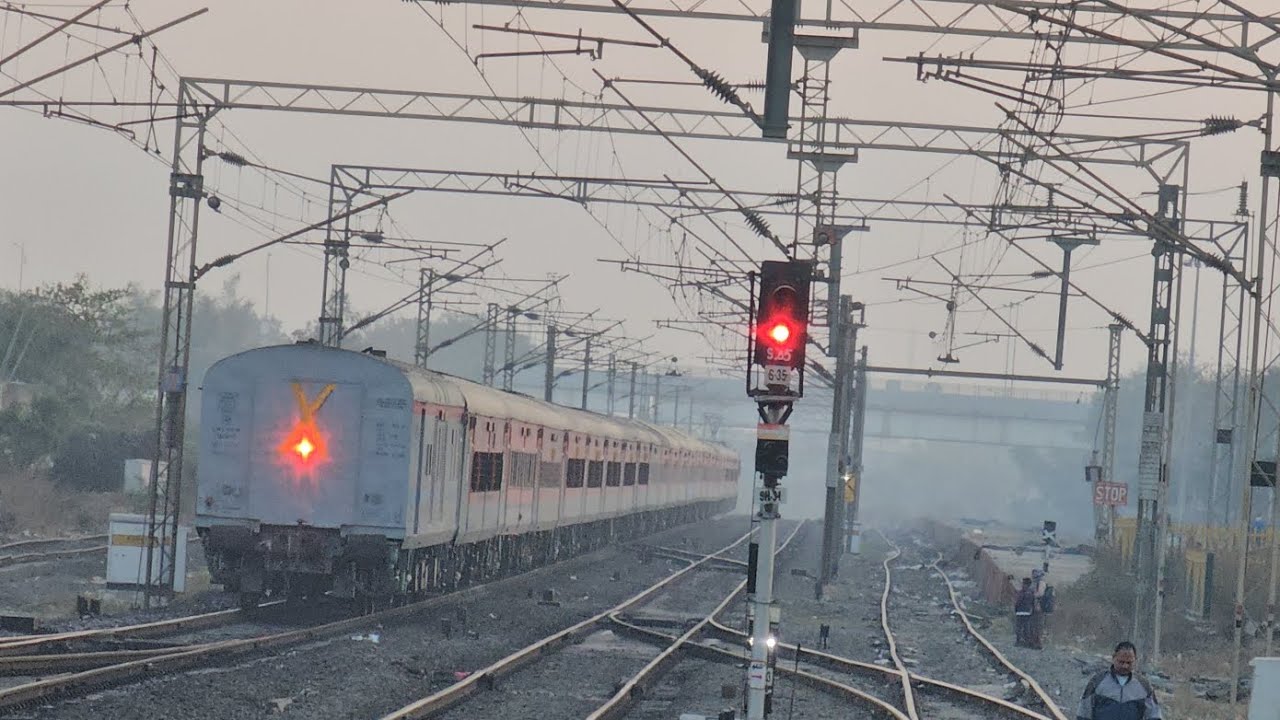 20941 - Bandra Terminus - Ghazipur City SF Express Skip Meghnagar ...