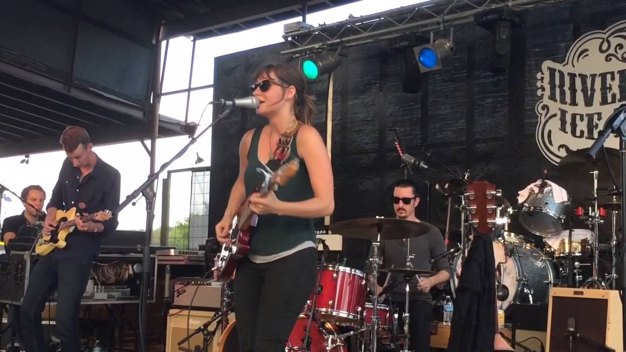 Haley Cole - Ghosts - River Road Ice House - YouTube