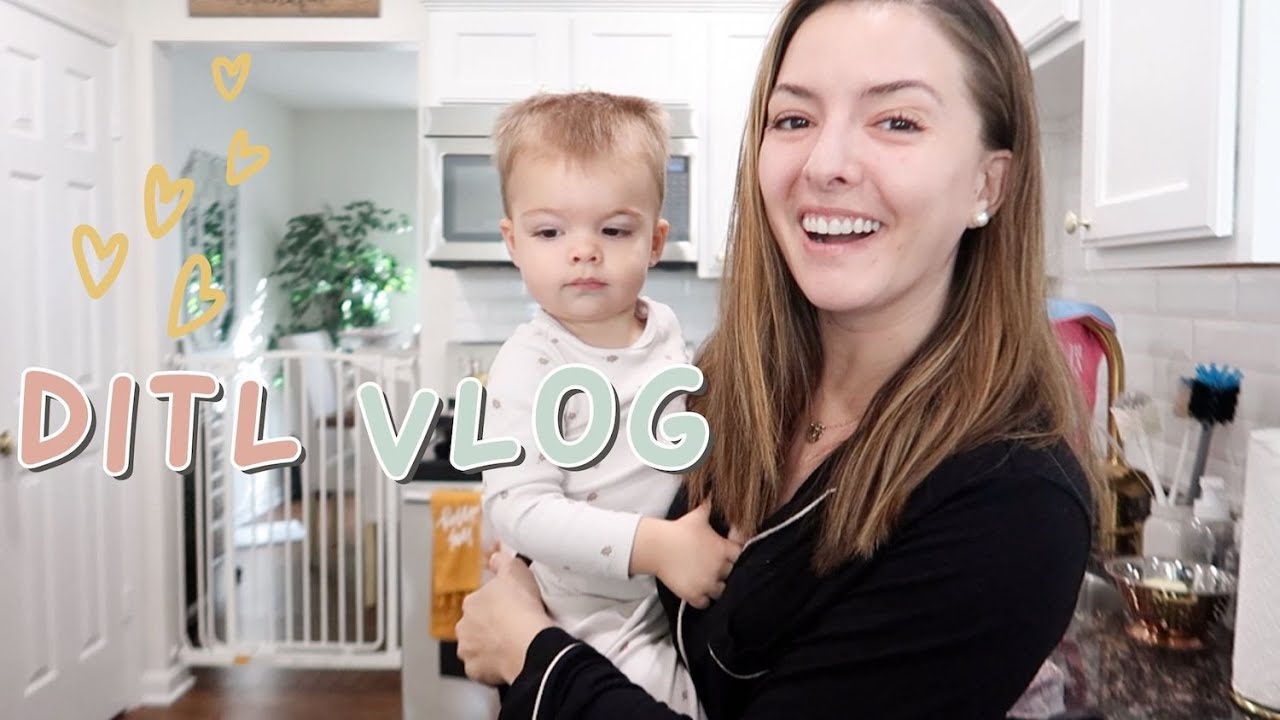 DAY IN THE LIFE OF A MOM | unboxing a few things + our first family ...