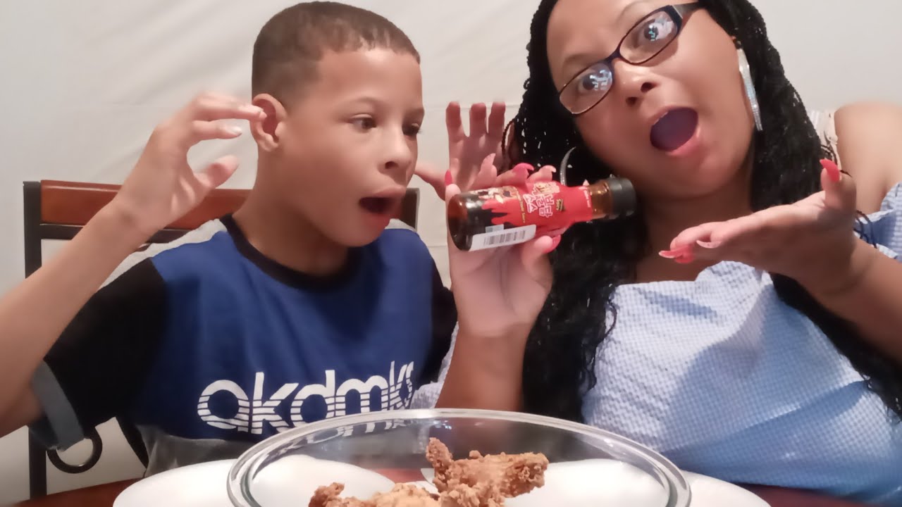 2x Spicy 10 piece 🍗 chicken wing challenge!!! - YouTube