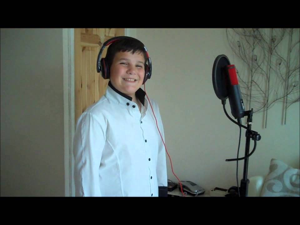 Reece Barker - Hallelujah (Live Cover) - YouTube