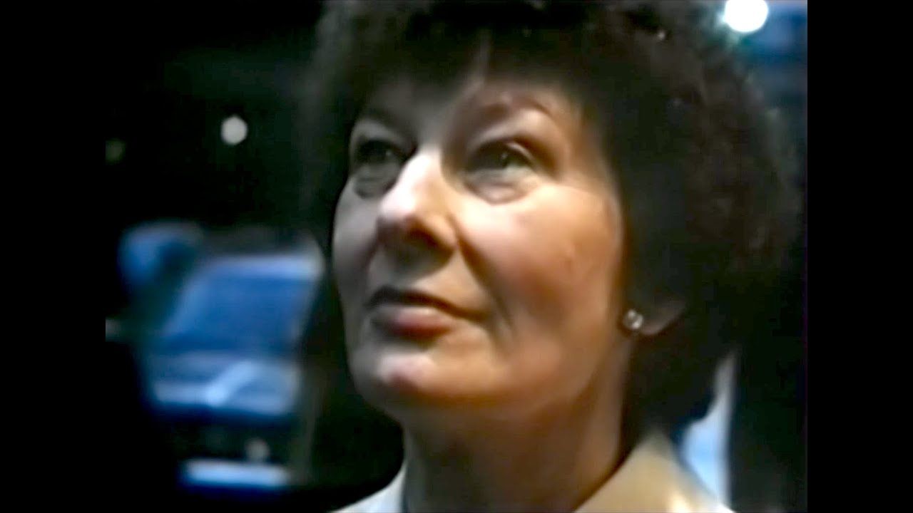 Spirit portraits - Coral Polge & Gordon Higginson - YouTube