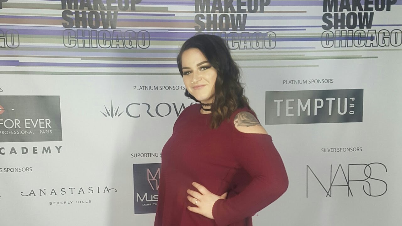 CHICAGO MAKEUP SHOW HAUL / MINI VLOG | MACEY HADLEY - YouTube