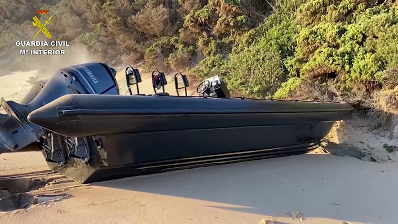 Movie Style Chase Of Narco Boat In Southern Spain - YouTube