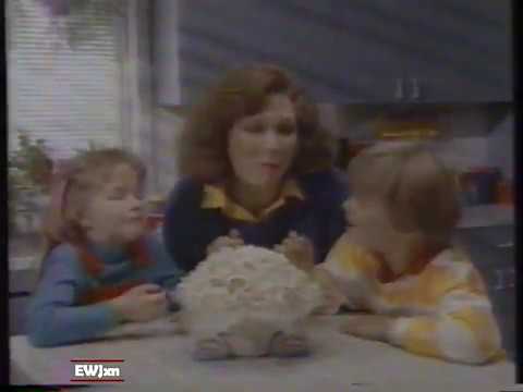 1987 Jiffy Pop Microwave Popcorn TV Commercial - YouTube