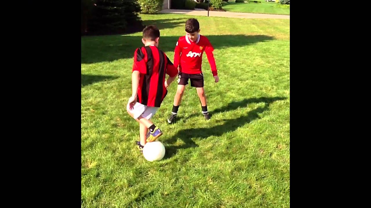 Insane Soccer Moves - YouTube