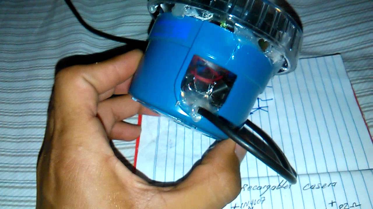 Linterna led Casera recargable 100% reciclada - YouTube