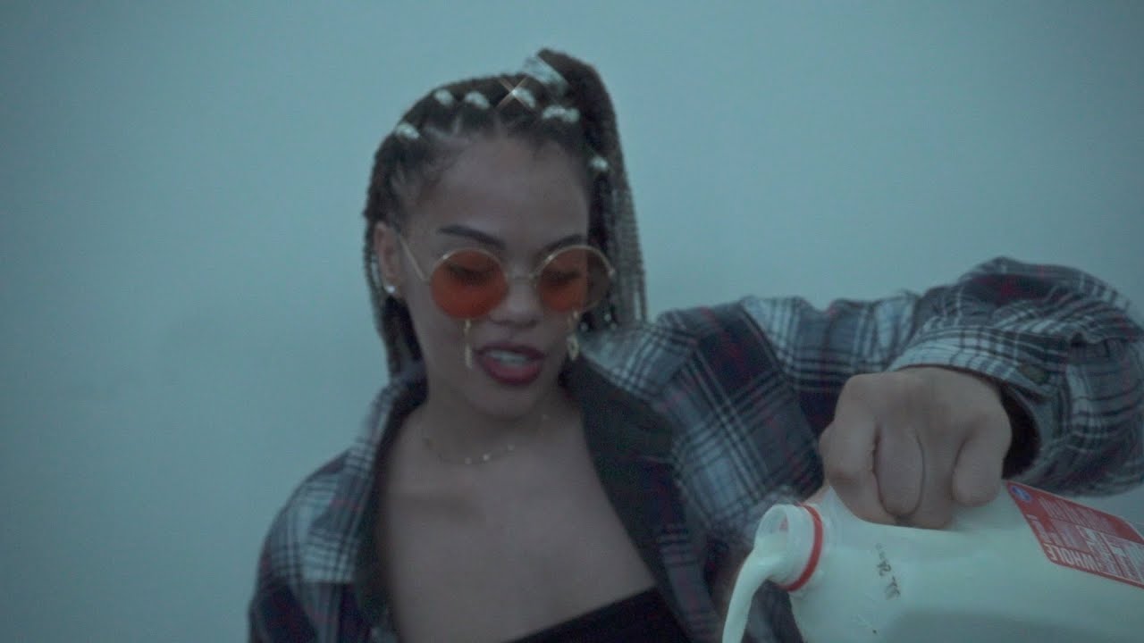 Cashma - Wipe My Tears With Hunnids (Official Video) - YouTube