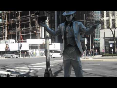 Chicago Street Performer - YouTube