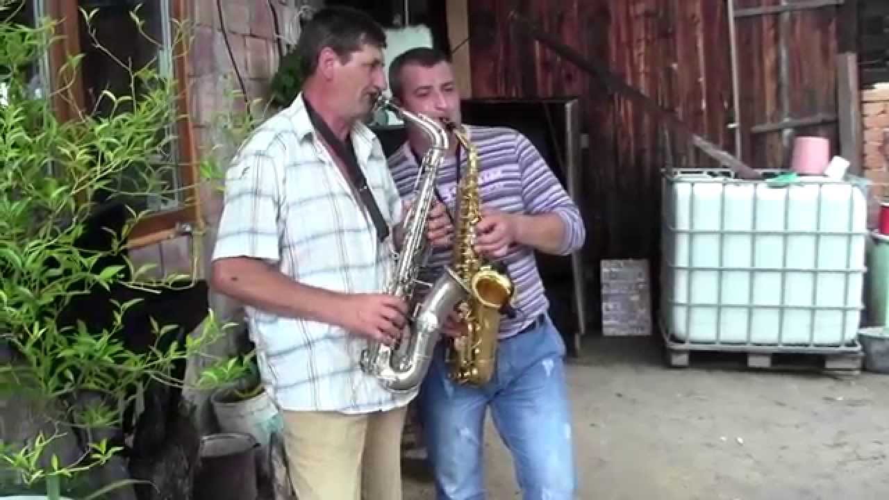 ILIE SI IONUT BANU DE LA ARDEALU BRASOV -- INSTRUMENTALA - YouTube