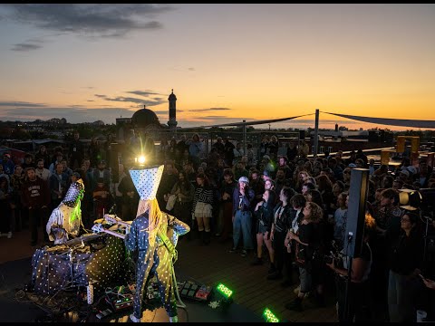 Angine de Poitrine – Mata Zyklek | Ubisoft Çatı Seansı (Canlı- POP Montréal 2025)