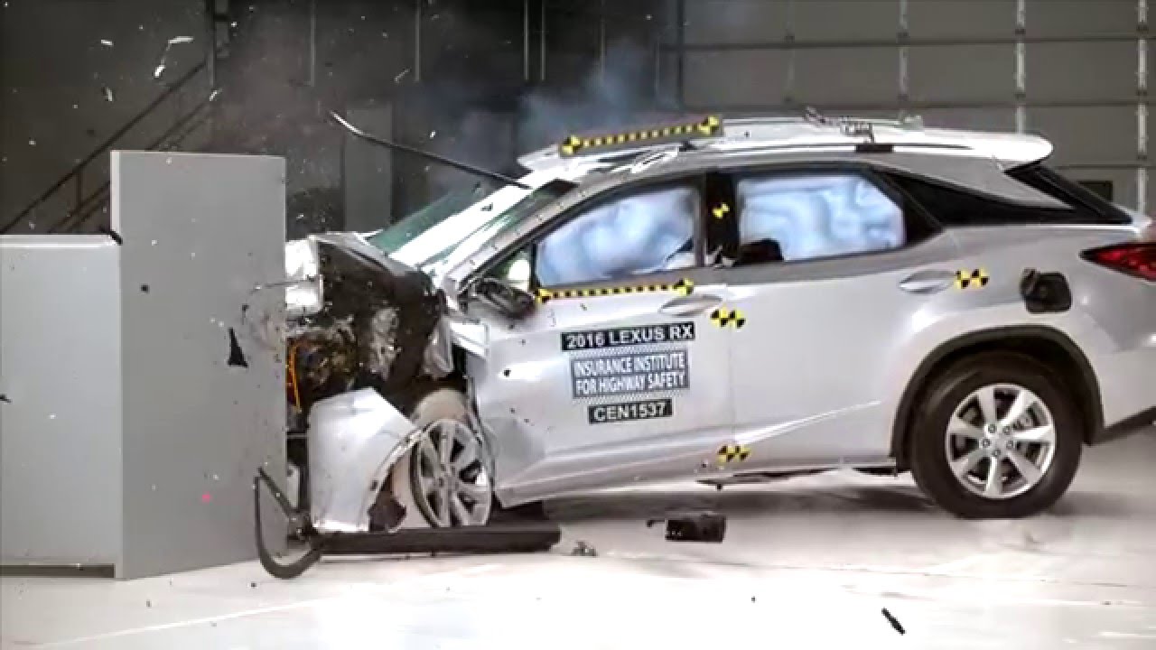 IIHS - 2016 Lexus RX - small overlap crash test / GOOD EVALUATION - YouTube