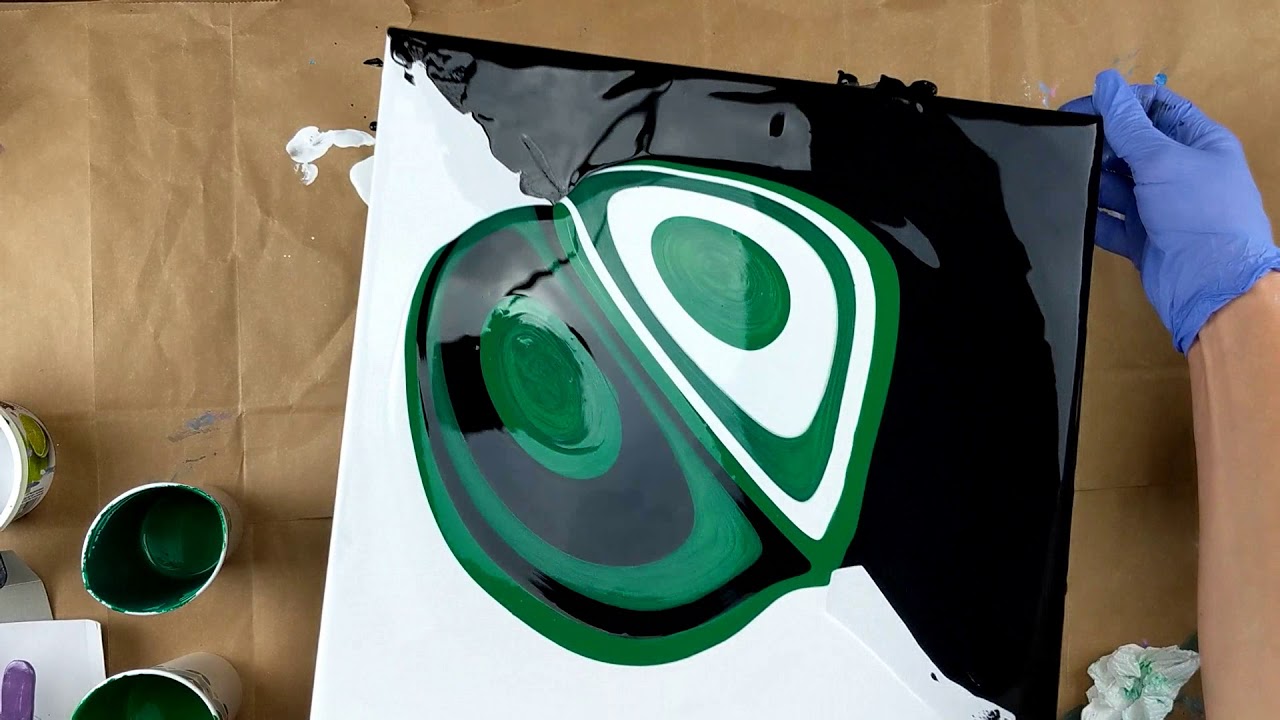 (158) St. Patrick's Day double puddle pour fluid art - YouTube