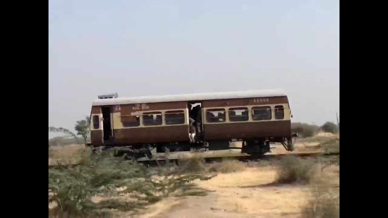 INDiA’S FiRST RAiL BUS, FROM MERTA CiTY TO MERTA ROAD. DON’T MiSS THiS ...