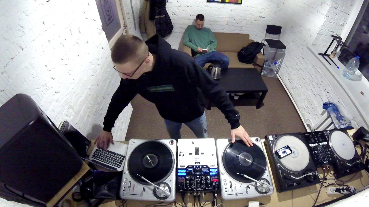 Dj Conflict Bounce Routine - YouTube