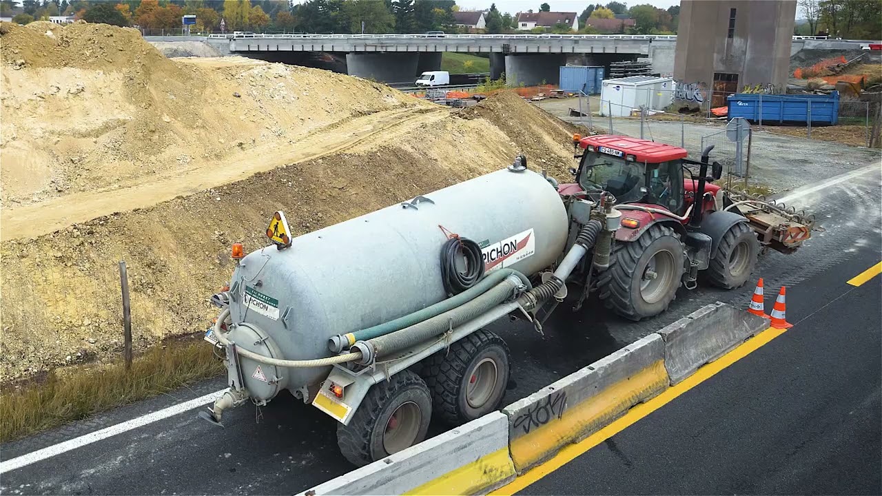 Cofiroute - Vinci Autoroutes - A10 Touraine Pont Baudot - YouTube