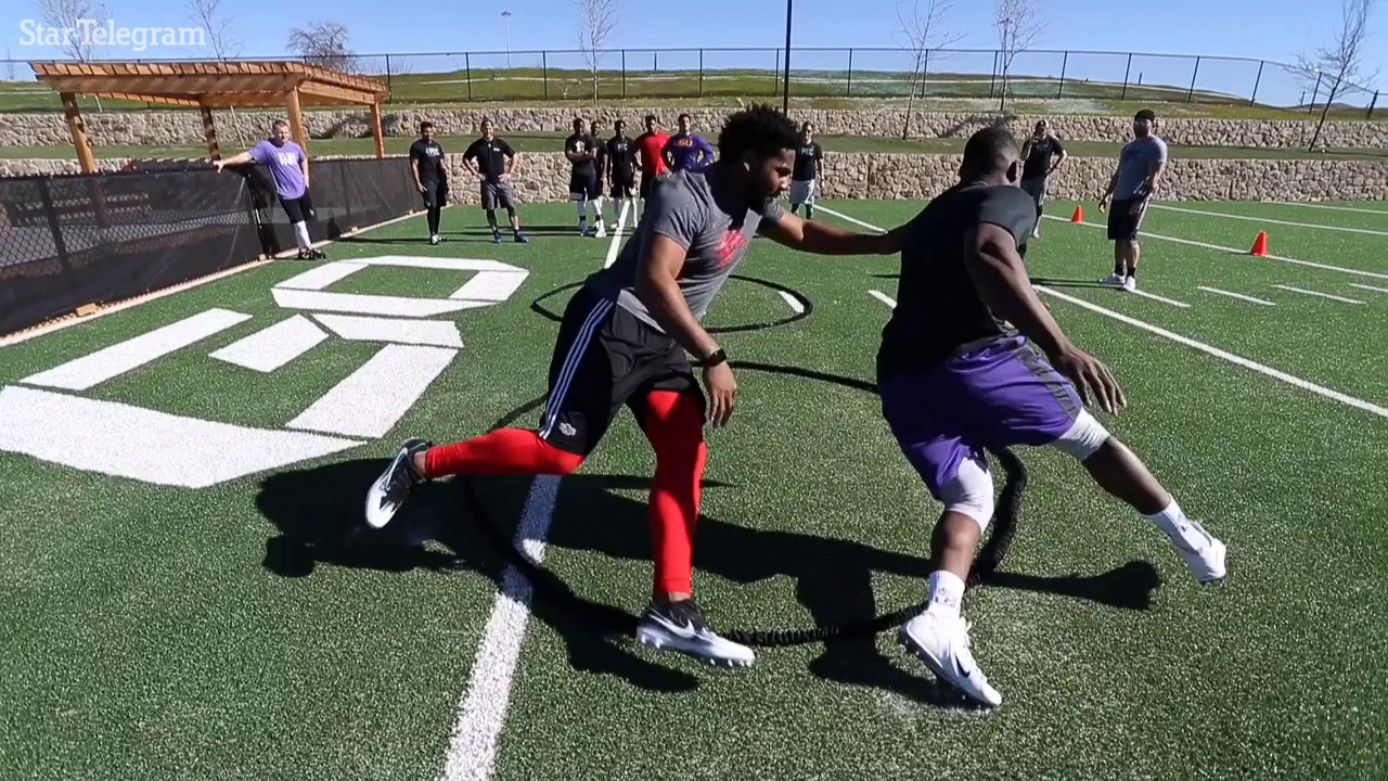 Arkansas State DE Chris Odom works out at APEC - YouTube