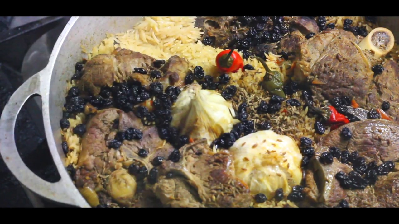 The process of making plov. - YouTube