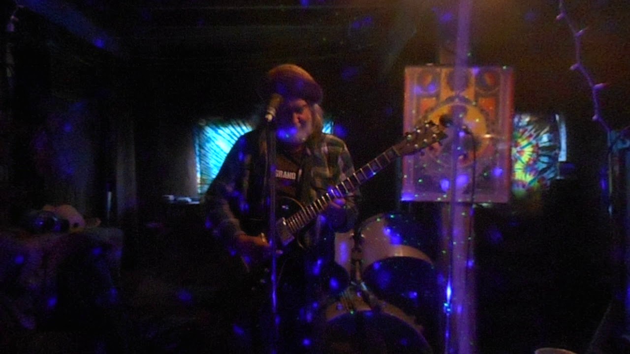 Alabaster Castle - YouTube