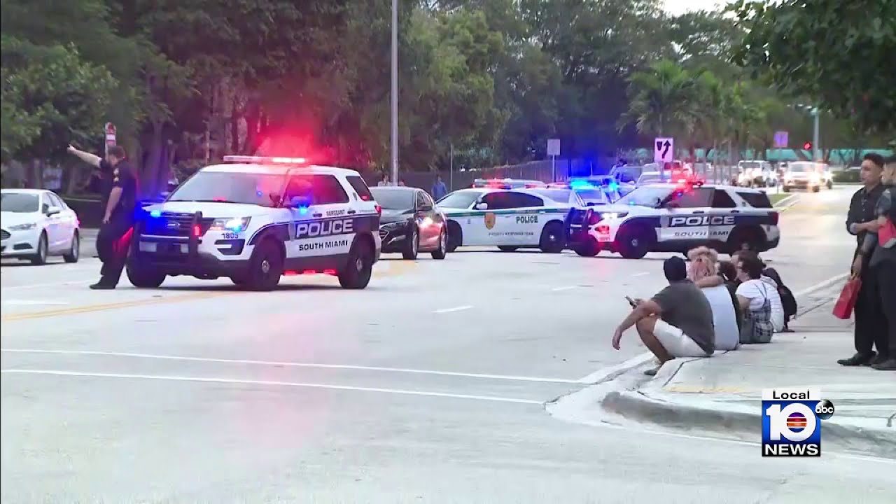 Police chase ends in South Miami - YouTube