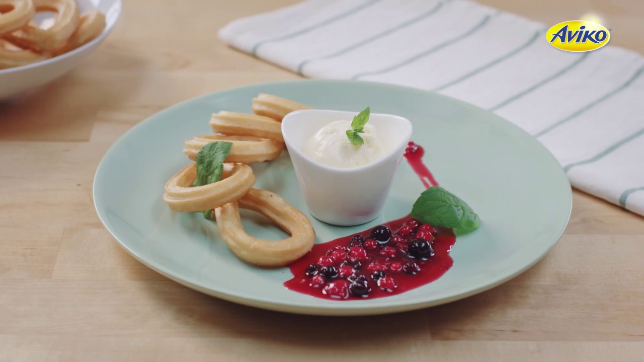 Churros with wild berries and ice cream | Aviko Enjoy! - YouTube
