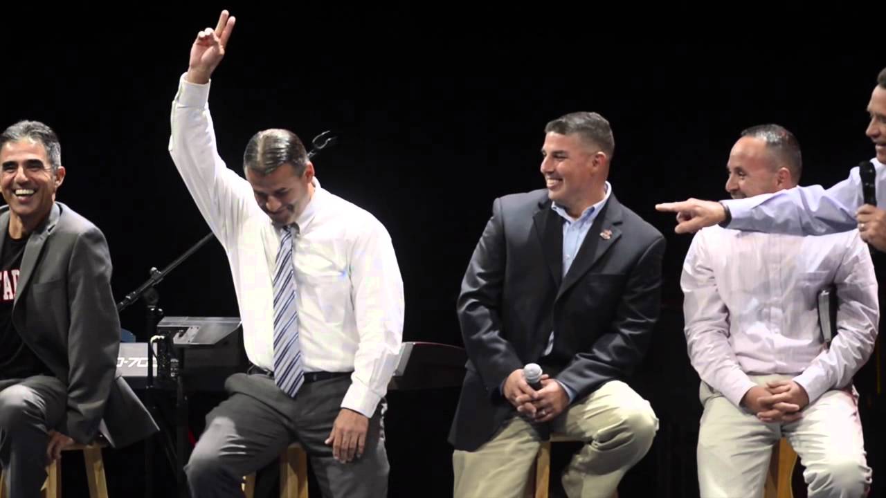 'McFarland' coach Jim White and runners visit Northside Church - YouTube