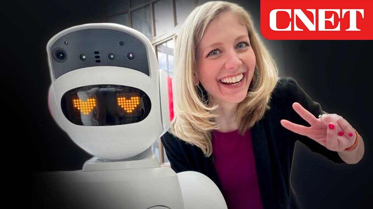 This Humanoid Robot Can Make Itself Taller and Open Doors - YouTube