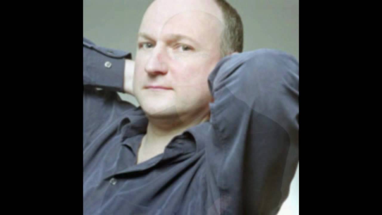 Clive Bull Help's at hand - YouTube