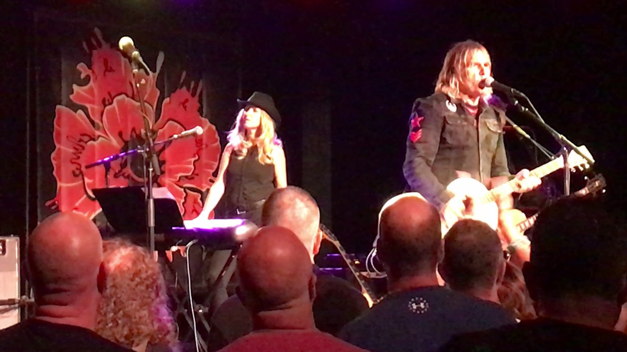 The Alarm - Strength - YouTube