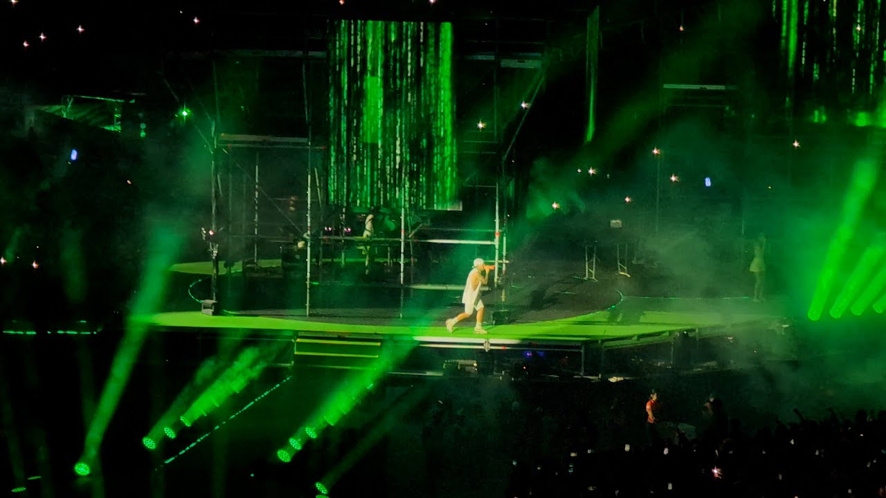 FEID - normal En Vivo Ferxxo Calipsis Tour Medellín (Ultimo Concierto ...