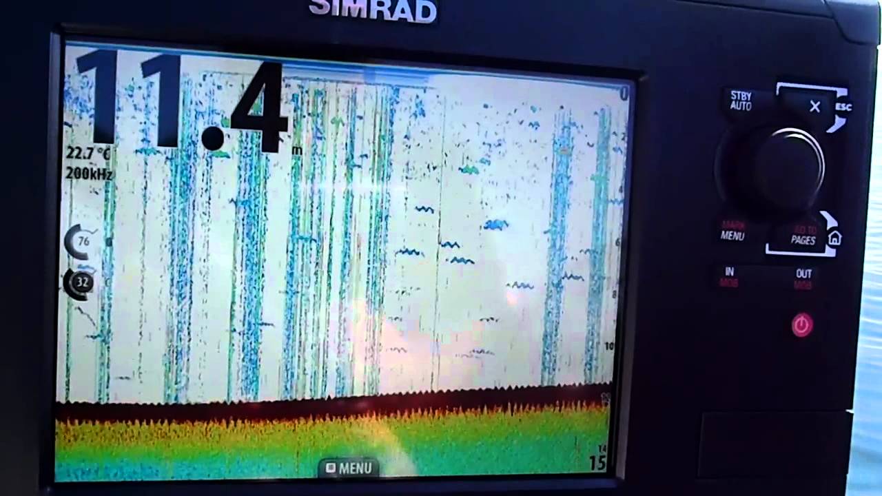 simrad NSS8 - YouTube