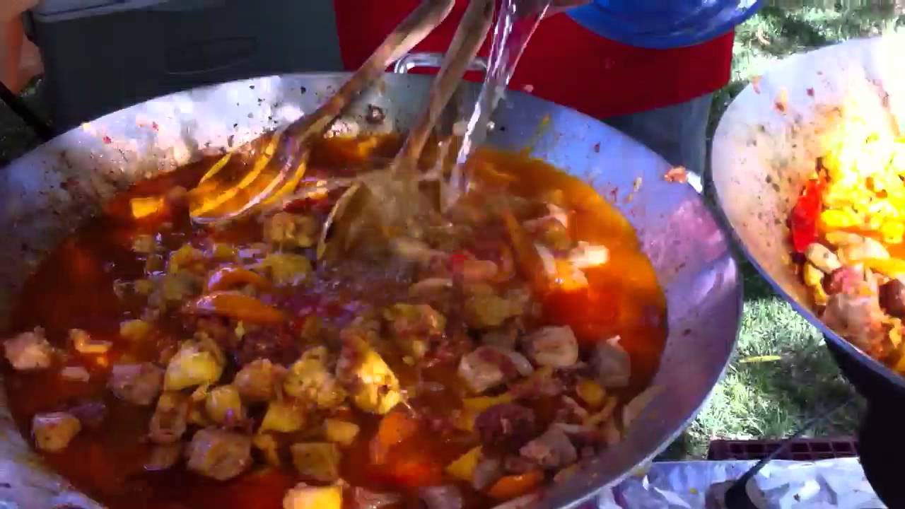 La paella -- El azafran - YouTube